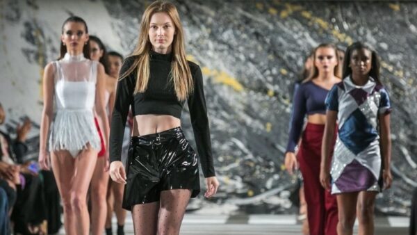 Online Modeling Classes: Start Your Modeling Career - Fashion Republic ...