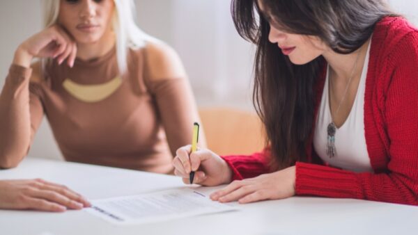 What is Magazine Modeling? How to Become a Model for Magazines?